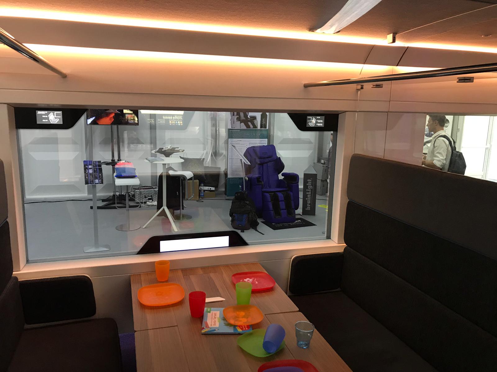 ScreeneX: Transforming Windows and Glass Areas into Vivid Digital ...